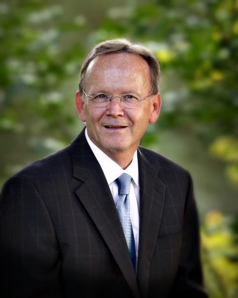 Utah's newest senator takes his seat - The Salt Lake Tribune