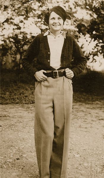 Helen Foster Snow - Alchetron, The Free Social Encyclopedia