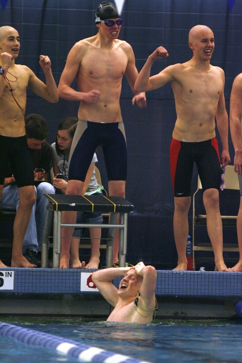 Judge Memorial fans rely on girls' swim team - The Salt Lake Tribune