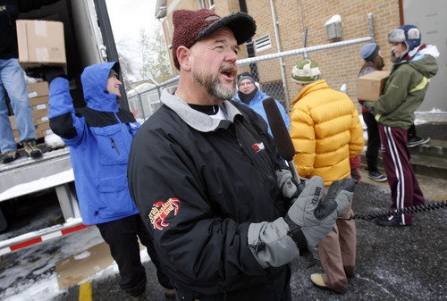 Utah grocer Harmons donates thousands of turkeys to needy - The Salt ...