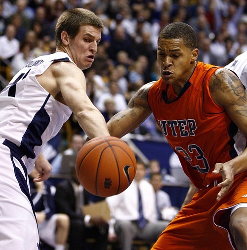 BYU basketball: Fredette, Emery spark Cougars' rout - The Salt Lake Tribune