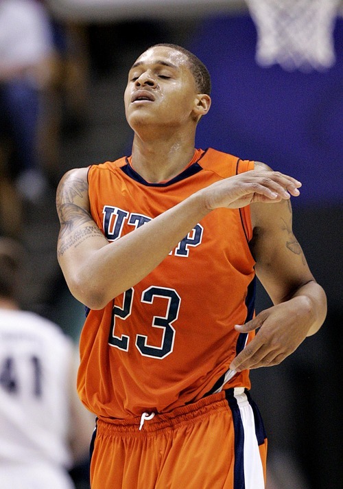 BYU basketball: Fredette, Emery spark Cougars' rout - The Salt Lake Tribune