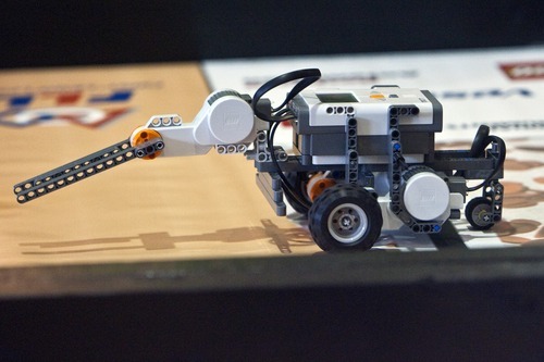 Utah kids, robots compete in Lego games - The Salt Lake Tribune