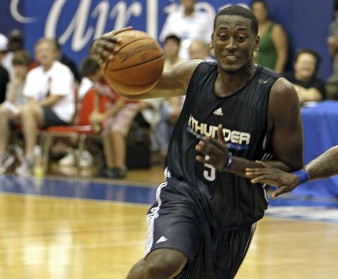 Weaver arrives, practices with the Jazz - The Salt Lake Tribune