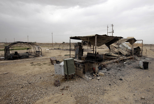 Iraq raids Iranian exile camp - The Salt Lake Tribune