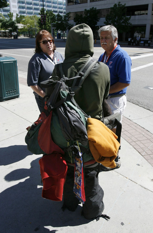 Outreach volunteers help fight homelessness - The Salt Lake Tribune