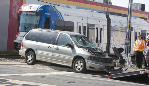 Van hits TRAX train in Salt Lake City - The Salt Lake Tribune