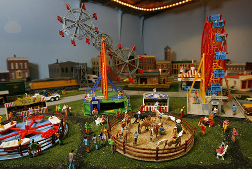 Railroad has a new stop at center's model train room - The Salt Lake ...