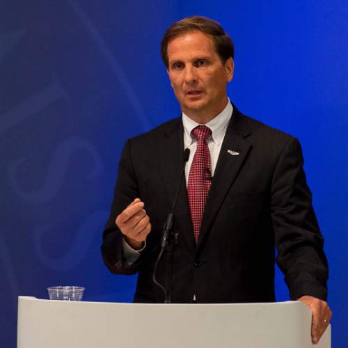 Utah's Stewart seeks little victories to mend a broken Washington - The ...