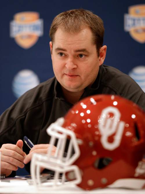 Usu Football Aggies Name Josh Heupel Kevin Clune As New Coordinators