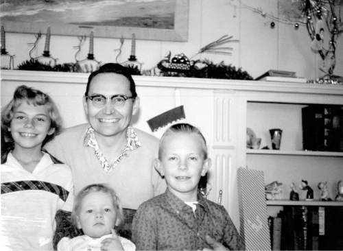 L. Tom Perry, the Mormon apostle with the big smile, dies at 92 - The ...