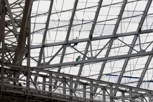 NFL: Innovative roof makes Minnesota stadium lighten up - The Salt Lake ...