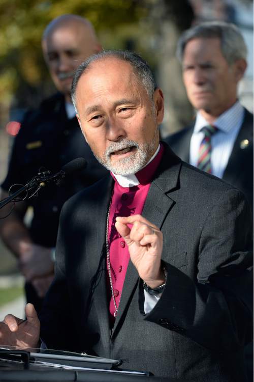 Photo gallery: Officials plant daffodils to raise awareness of gun ...