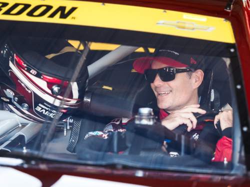 Auto racing: Gordon thinks Martinsville is key to a title - The Salt ...