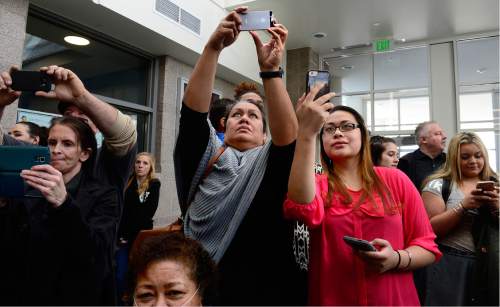 National Signing Day: Leki Fotu 'grateful' to see family's sacrifices ...