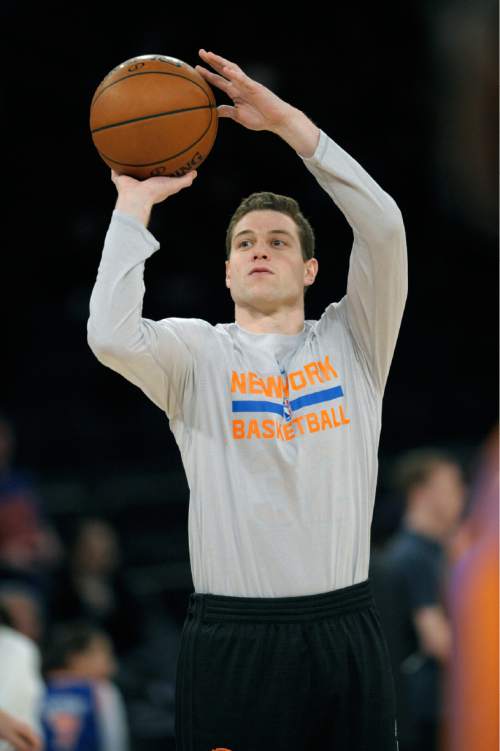 NBA: Jimmer Fredette signs 10-day contract, debuts with Knicks - The ...