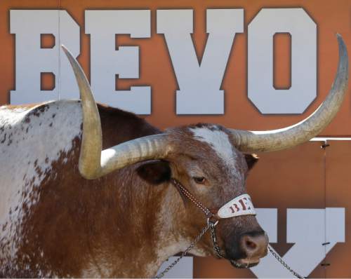 College football: New Bevo, ill Mike remind us how attached we are to ...