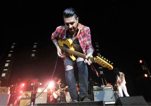 Concert preview: Dashboard Confessional wants to spend a day at music ...