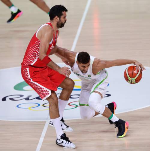 Olympics: Utah Jazz's Raul Neto struggles in Brazil's loss to Croatia ...