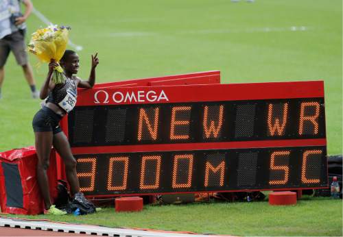 Track: Ruth Jebet sets world record in 3,000-meter steeplechase - The ...