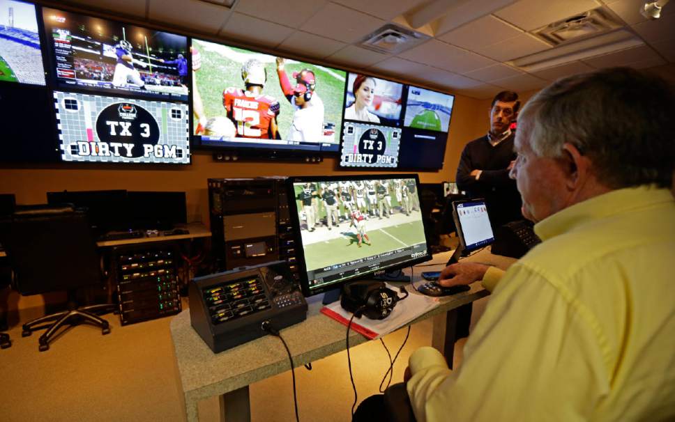 College football: ACC, SEC, Pac-12 test 'safety net' of collaborative ...