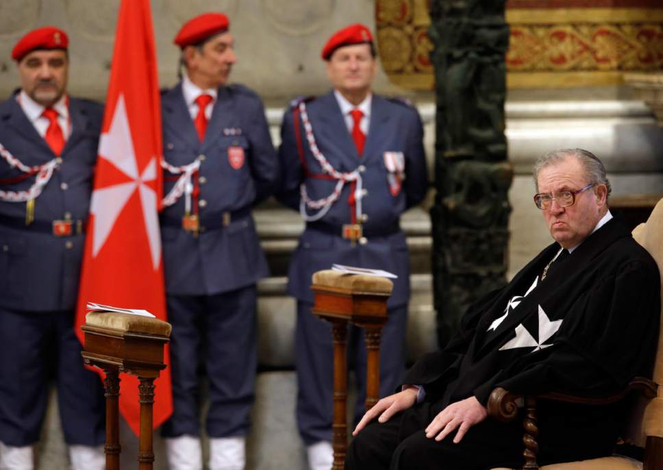 Pope Francis takes over Knights of Malta after condom dispute - The ...
