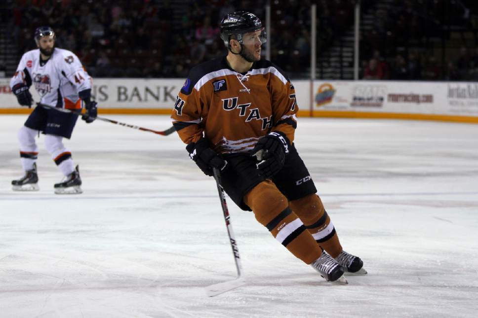 'What was the point of me getting my head busted in?' Hockey enforcers ...