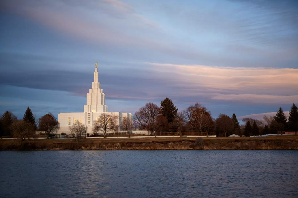 Large crowds expected as renovated Idaho Falls Mormon temple reopens ... Large crowds expected as renovated Idaho Falls Mormon temple reopens ...