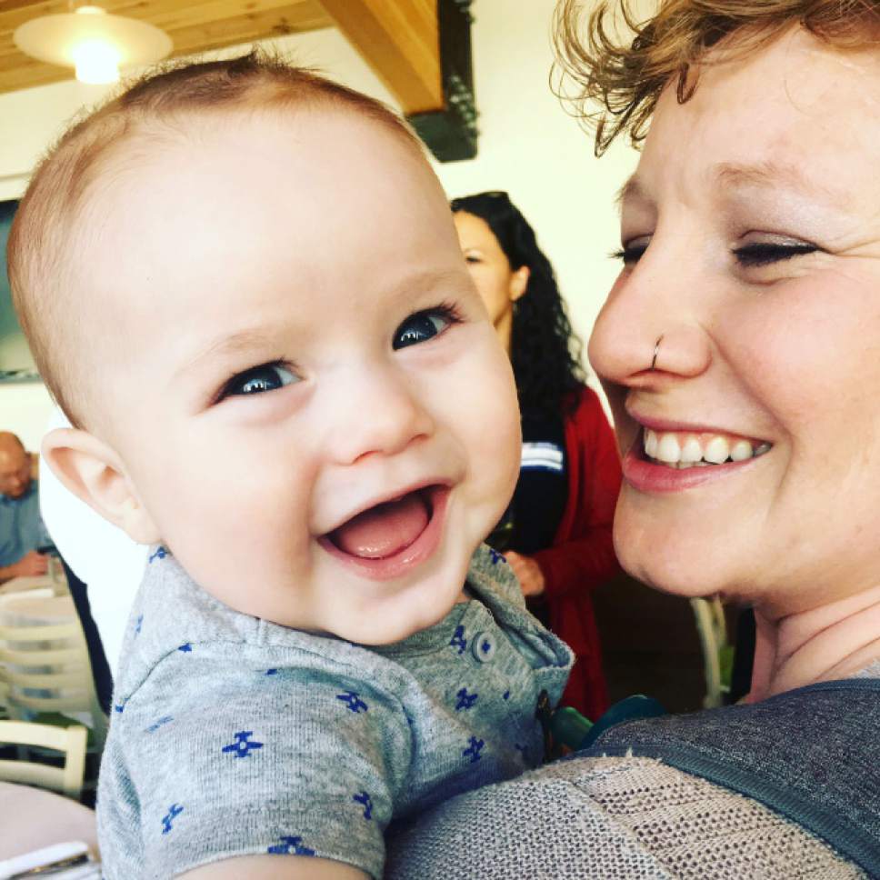 Gomberg: I know a thing or two about momming, and I'm surrounded by the ...