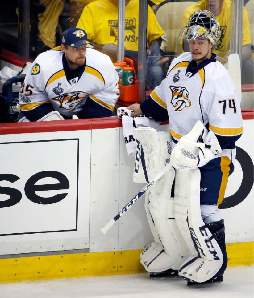 NHL: Predators coach refuses to discuss possible goalie change - The ...