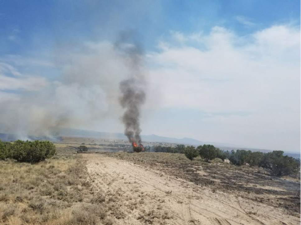 Wildfire threatens houses, burns 703 acres in Box Elder County - The ...